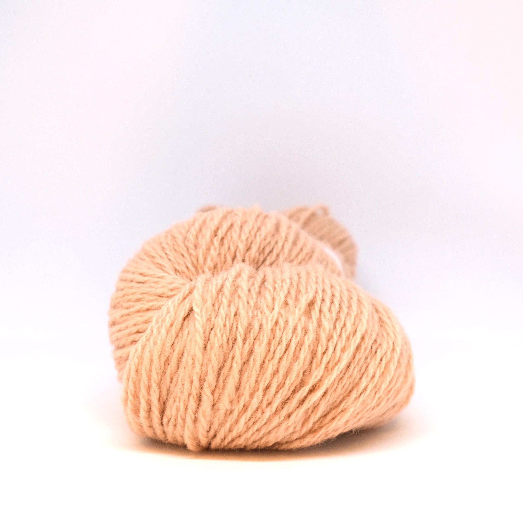 Luna wool yarn light apricot 437 - LinkaNeumann.com